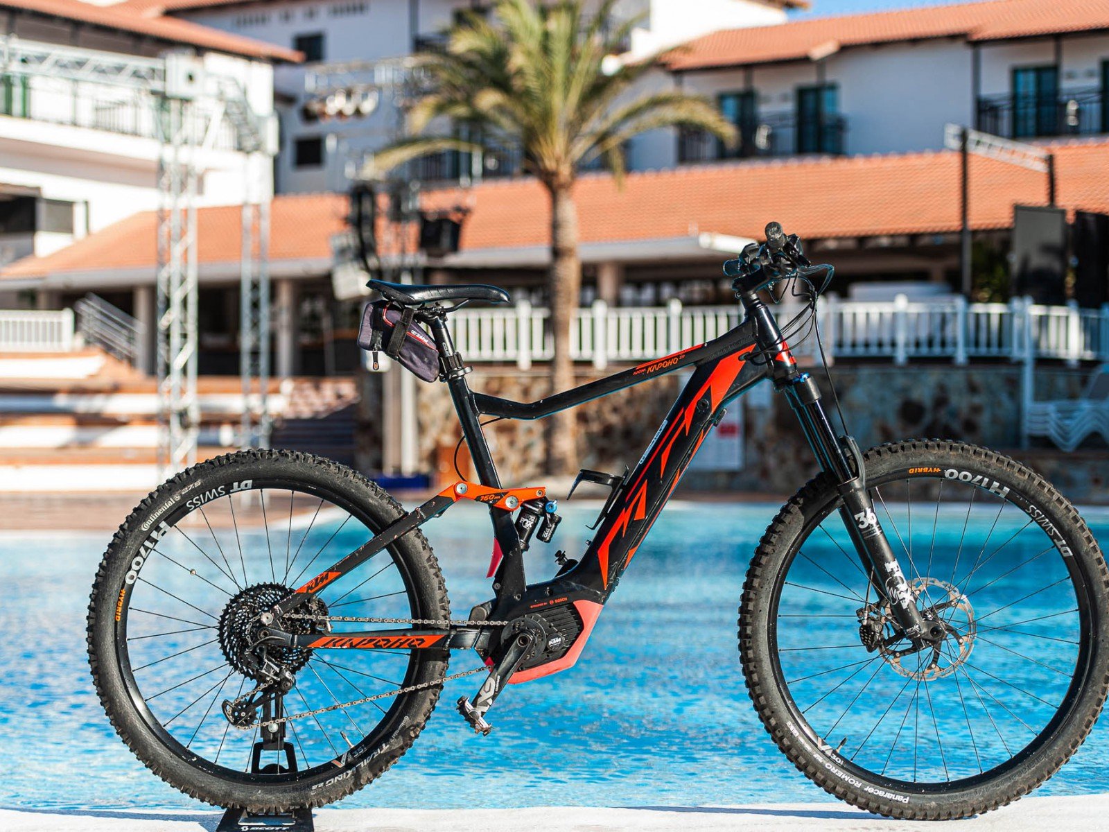 VOLCANO BIKE RENTAL - Road bikes Mountainbikes Fatbikes EBikes Citybikes